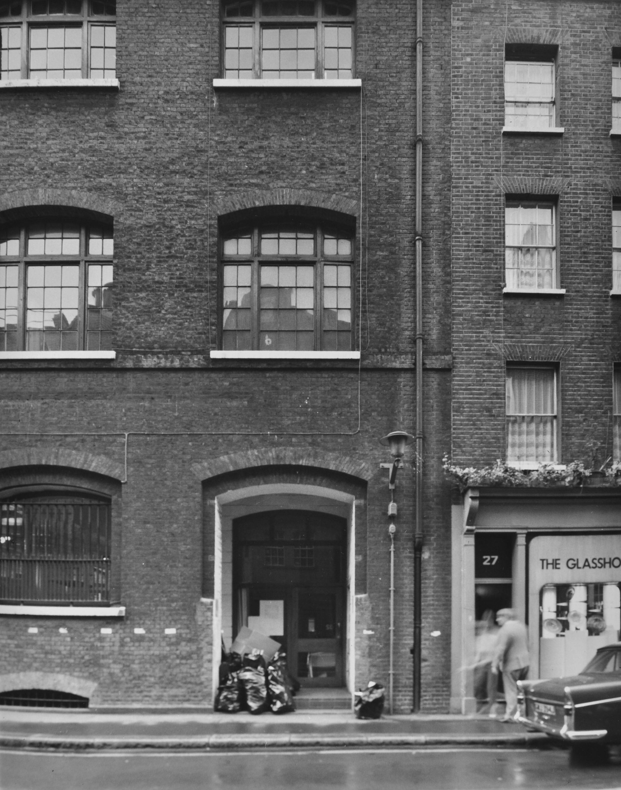 No. 27, Neal Street — Seven Dials Covent Garden Study